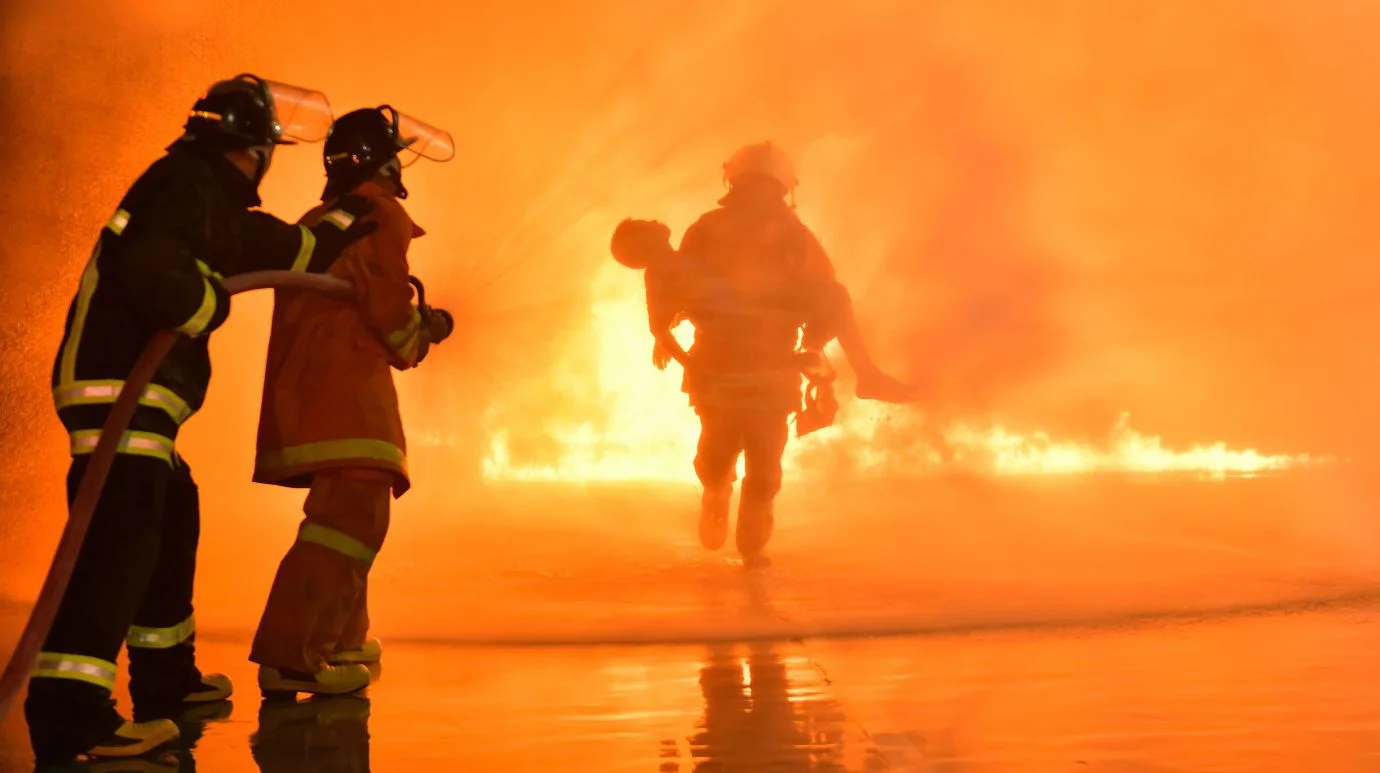 5 Critical Steps in Marine Firefighting - Celebesmarine